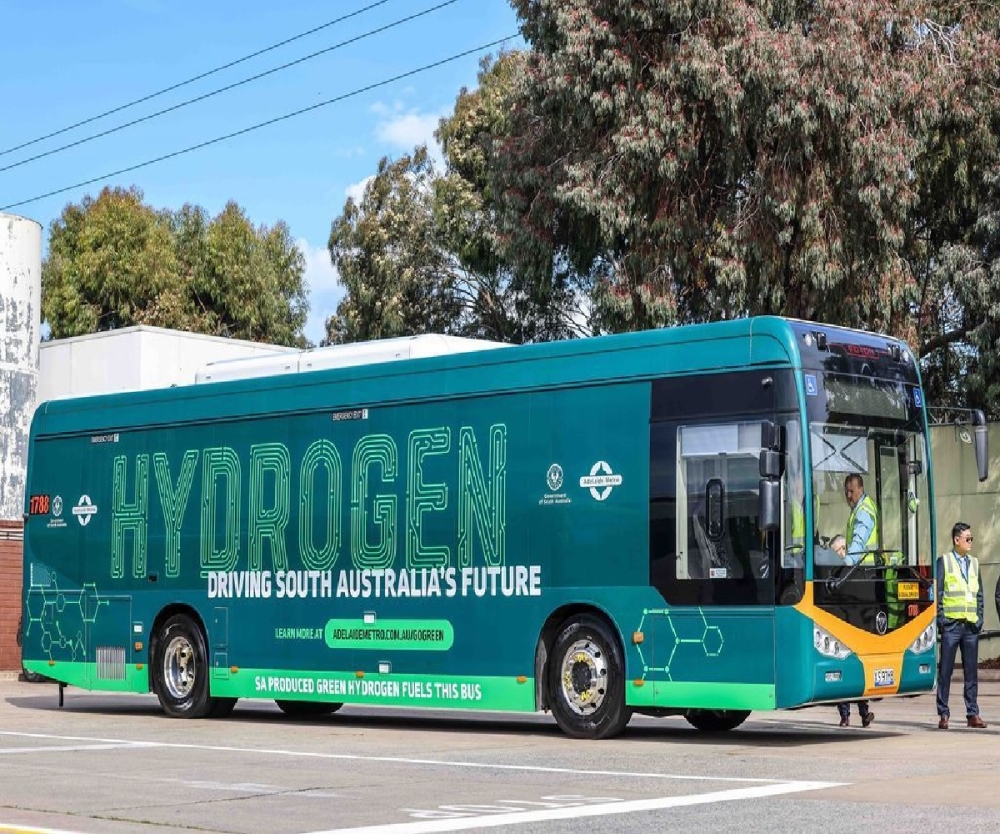 Transit Systems' Hydrogen Buses Cut CO2 Emissions and Lead ...